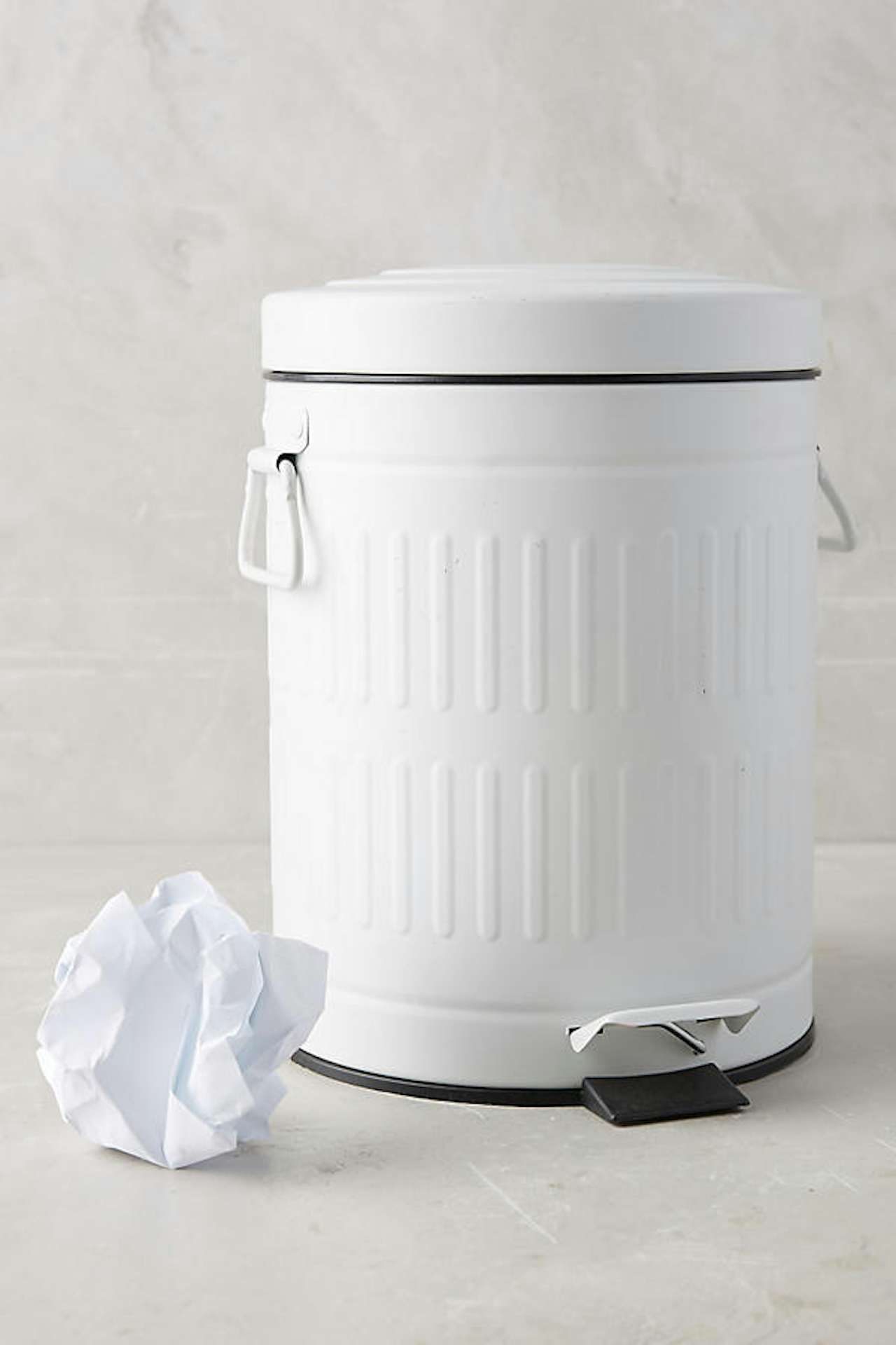 Prep Your Dorm Room For the New School Year With These 16 Cool, Modern ...