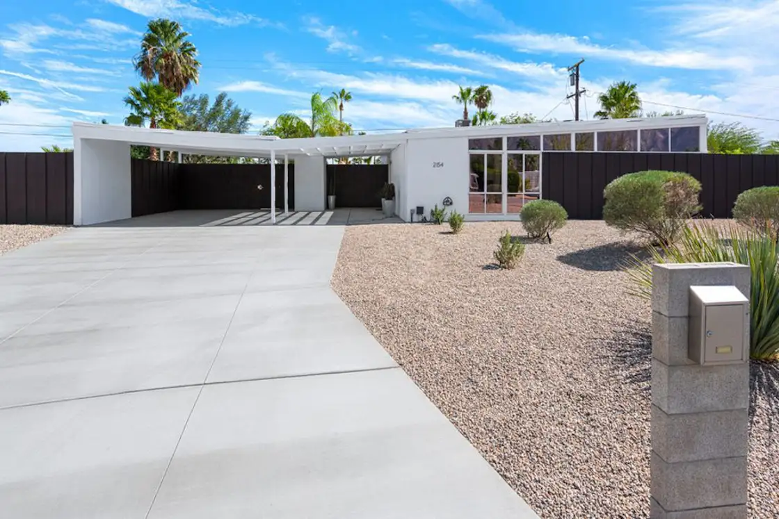 What Are Alexander Homes, and Why Are They Still So Beloved? - Dwell