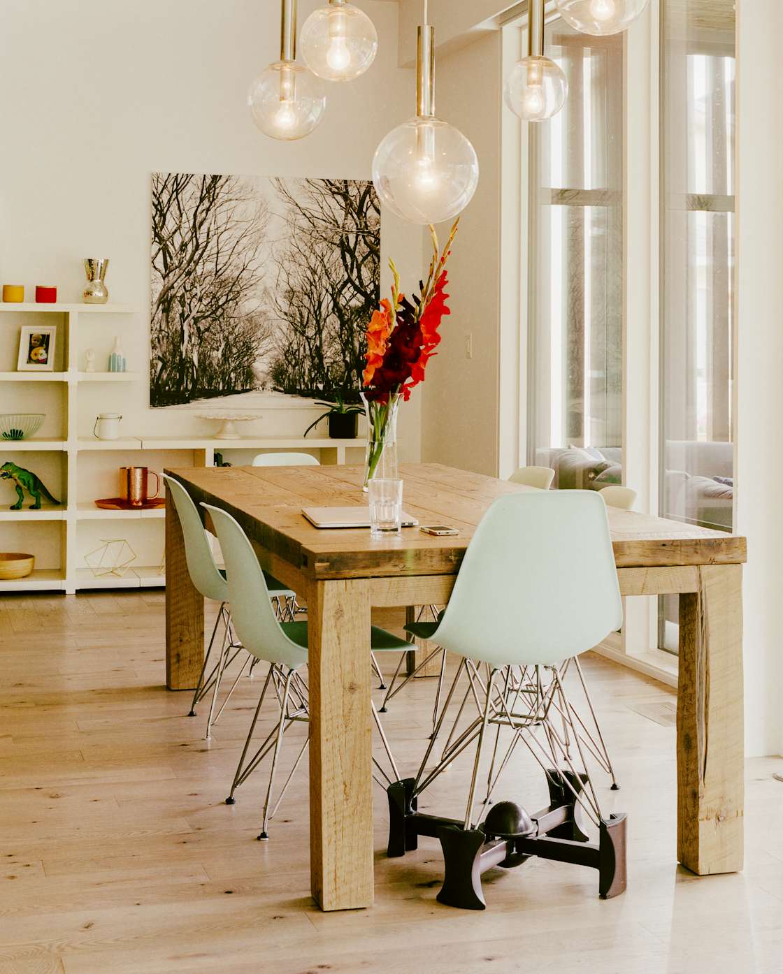 Photo 5 of 12 in The Parallelogram House Helps Reshape a Sleepy ...