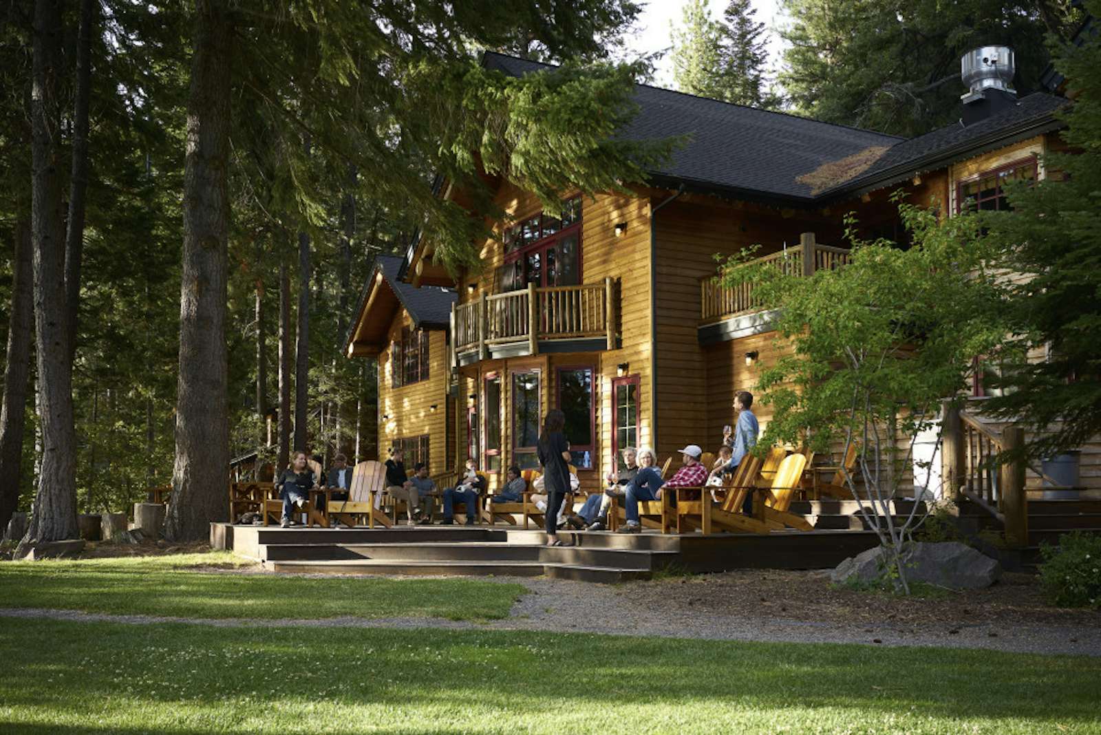 The Suttle Lodge & Boathouse (9 Photos) - Dwell