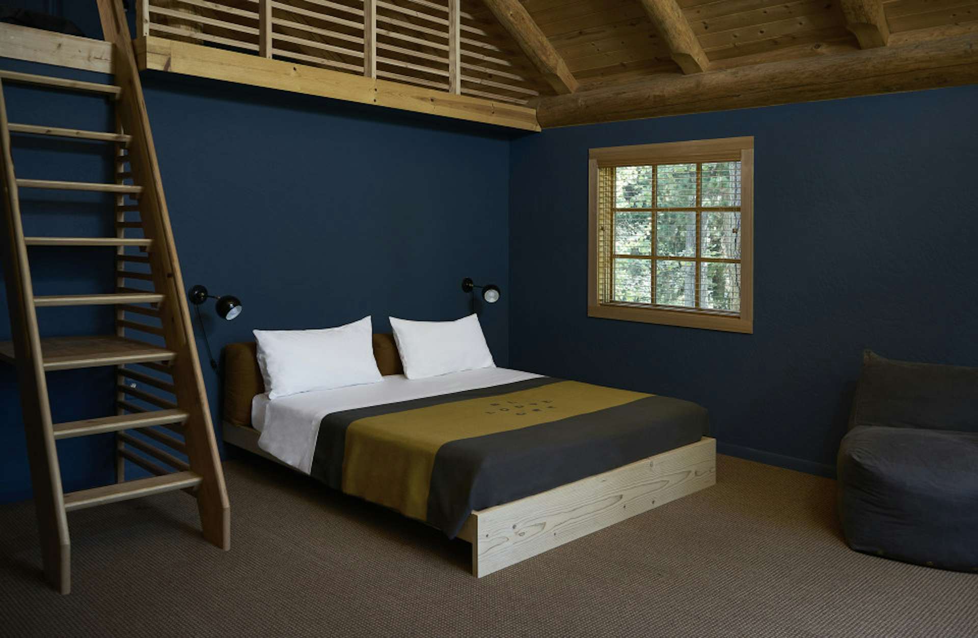 The Suttle Lodge & Boathouse (9 Photos) - Dwell