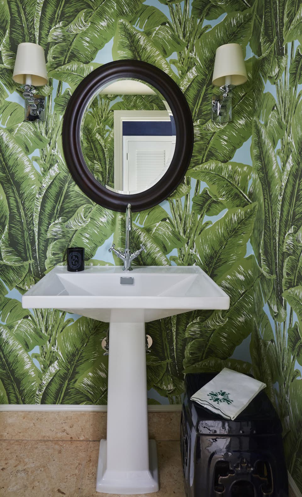 Photo 8 of 10 in Esteemed Landscape Designer Fernando Wong’s Ocean ...