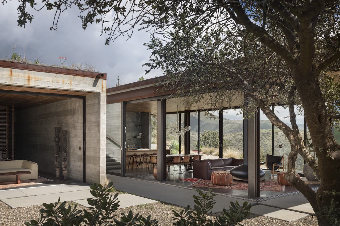 Photo 3 of 10 in A Gorgeous, Off-Grid Guesthouse Perches Lightly on a ...