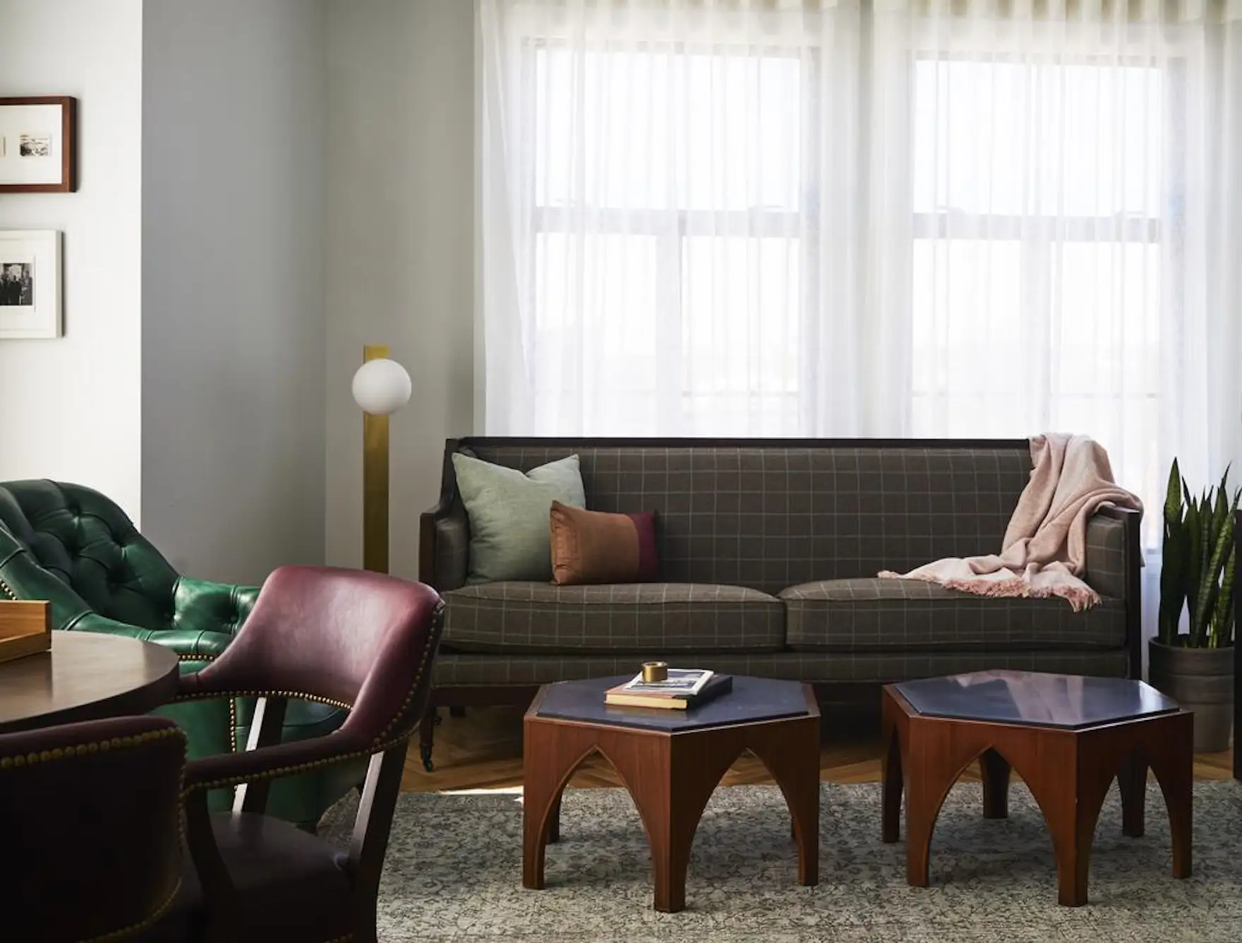The LINE DC (9 Photos) - Dwell