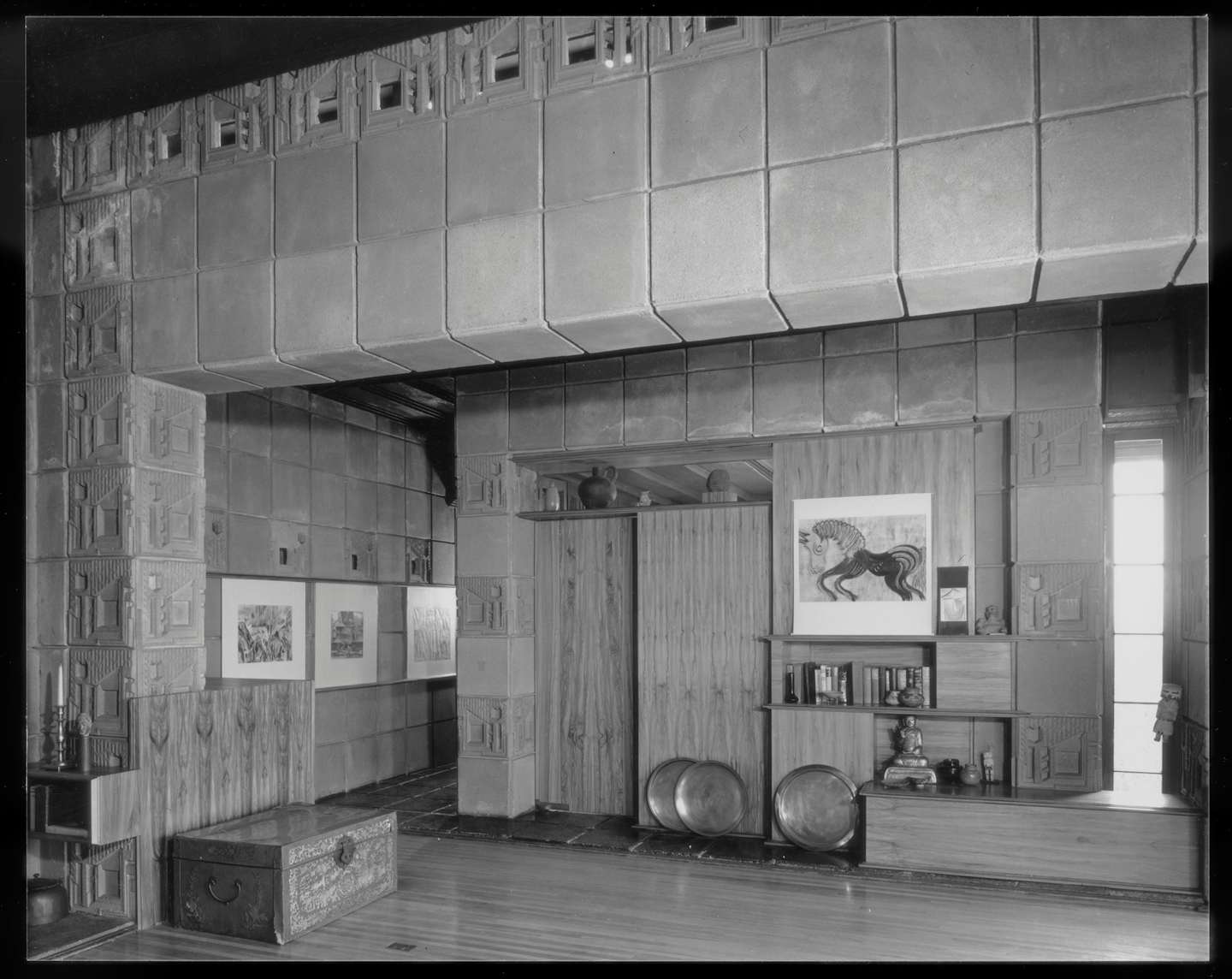 Thieves Stole $200k Worth of Pieces from Frank Lloyd Wright's Freeman ...