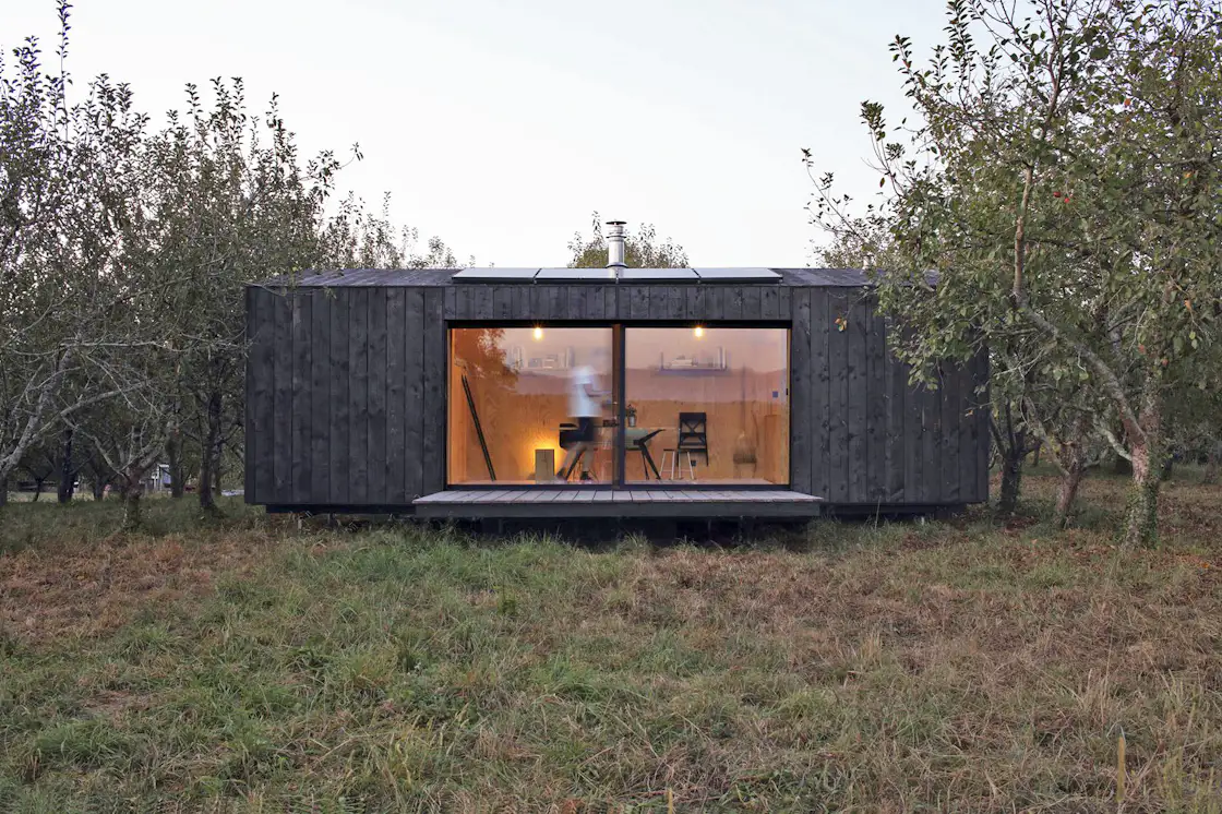15 Black Cabins That Make the Case for Dark Exteriors - Dwell