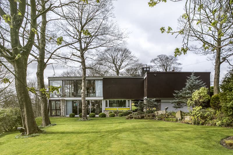 Photo 1 of 17 in A Designer Couple Restore One of Britain’s Most ...