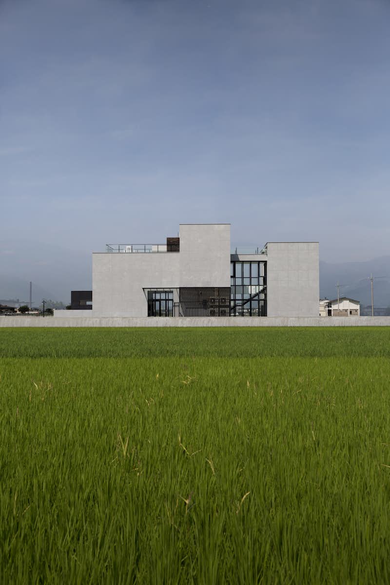 Photo 8 of 21 in Michelin-Starred Chef André Chiang’s New Home in Rural ...