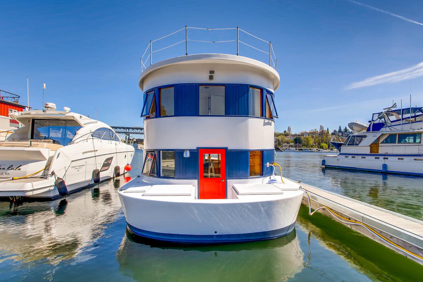 20 Impressive Floating Homes That Go With the Flow - Dwell