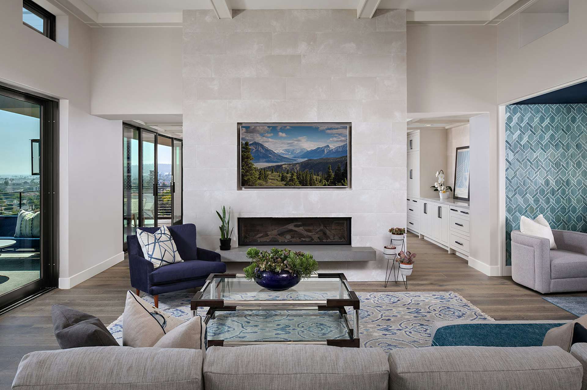 Photo 8 of 14 in Before & After: A Contemporary Renovation Brings ...