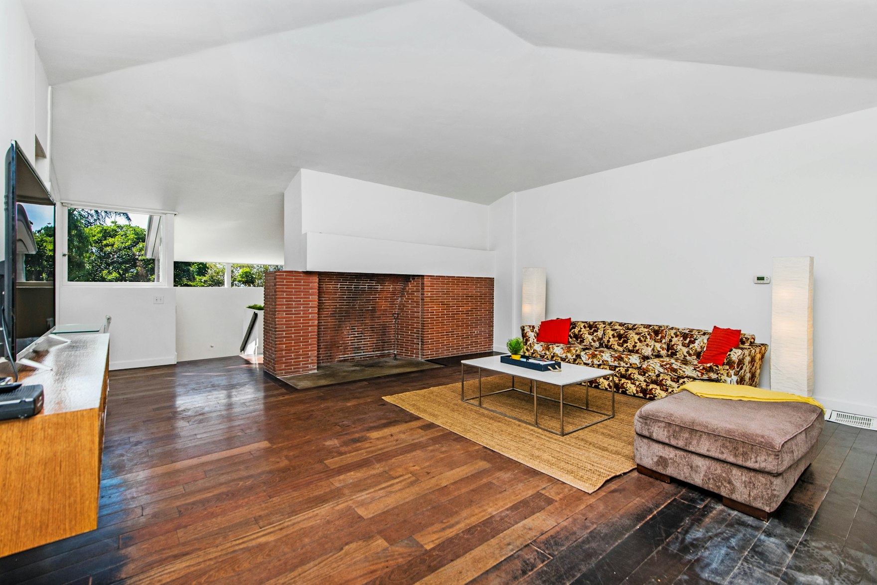 Photo 4 of 9 in The Historic Margaret and Harry Hay House in the ...