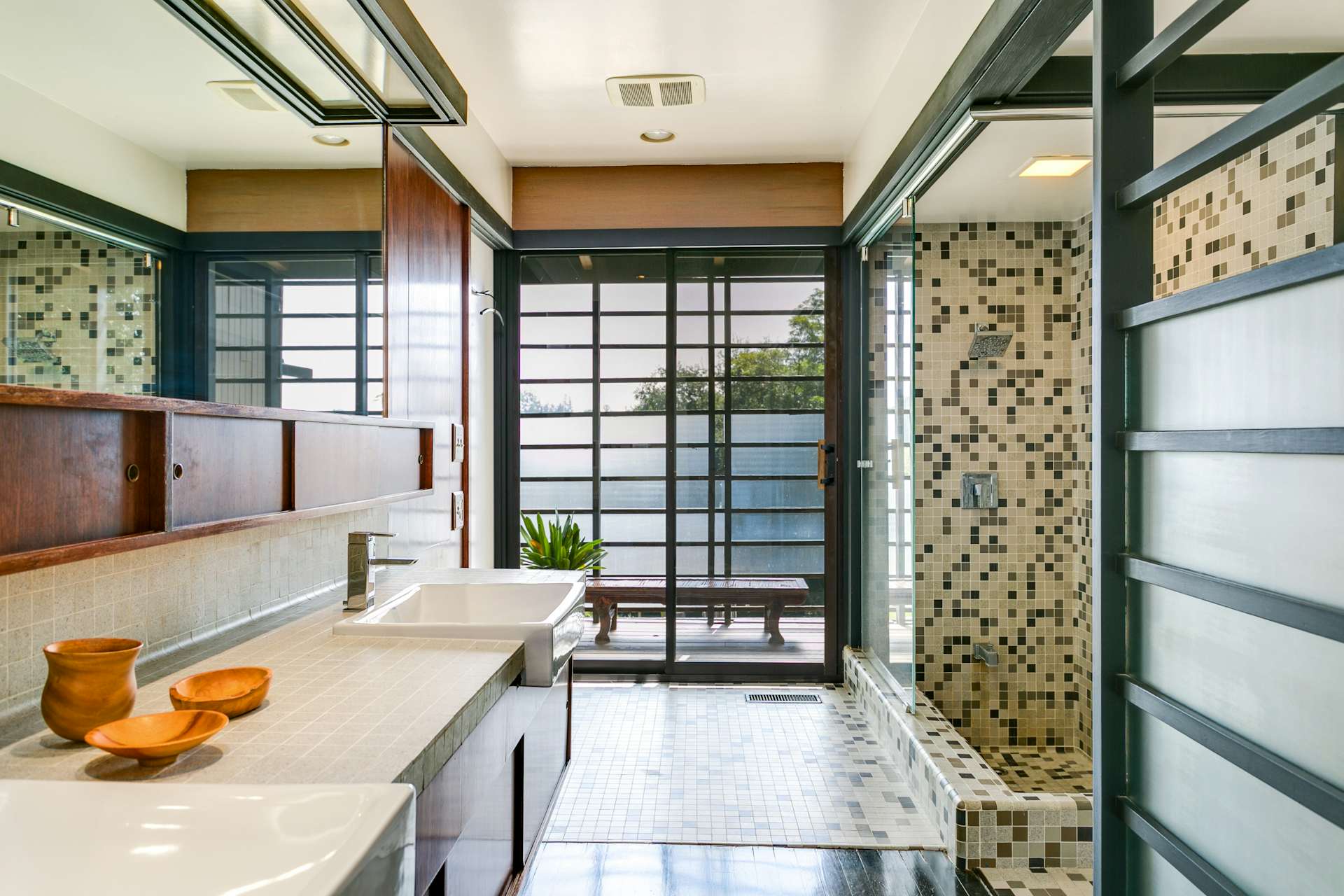 Richard and Mary Alice Frank House by Buff, Straub, & Hensman - Dwell