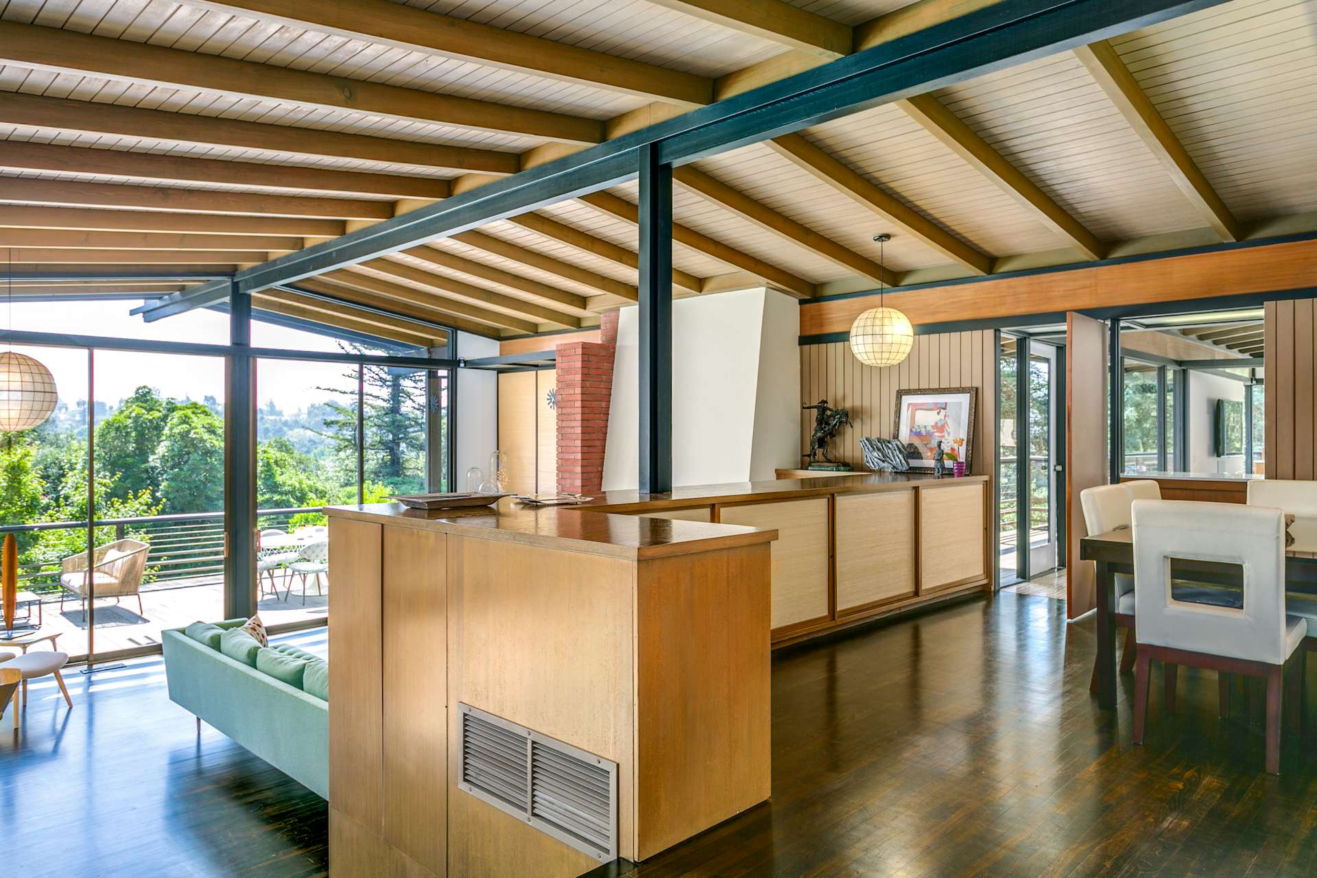 Richard and Mary Alice Frank House by Buff, Straub, & Hensman - Dwell