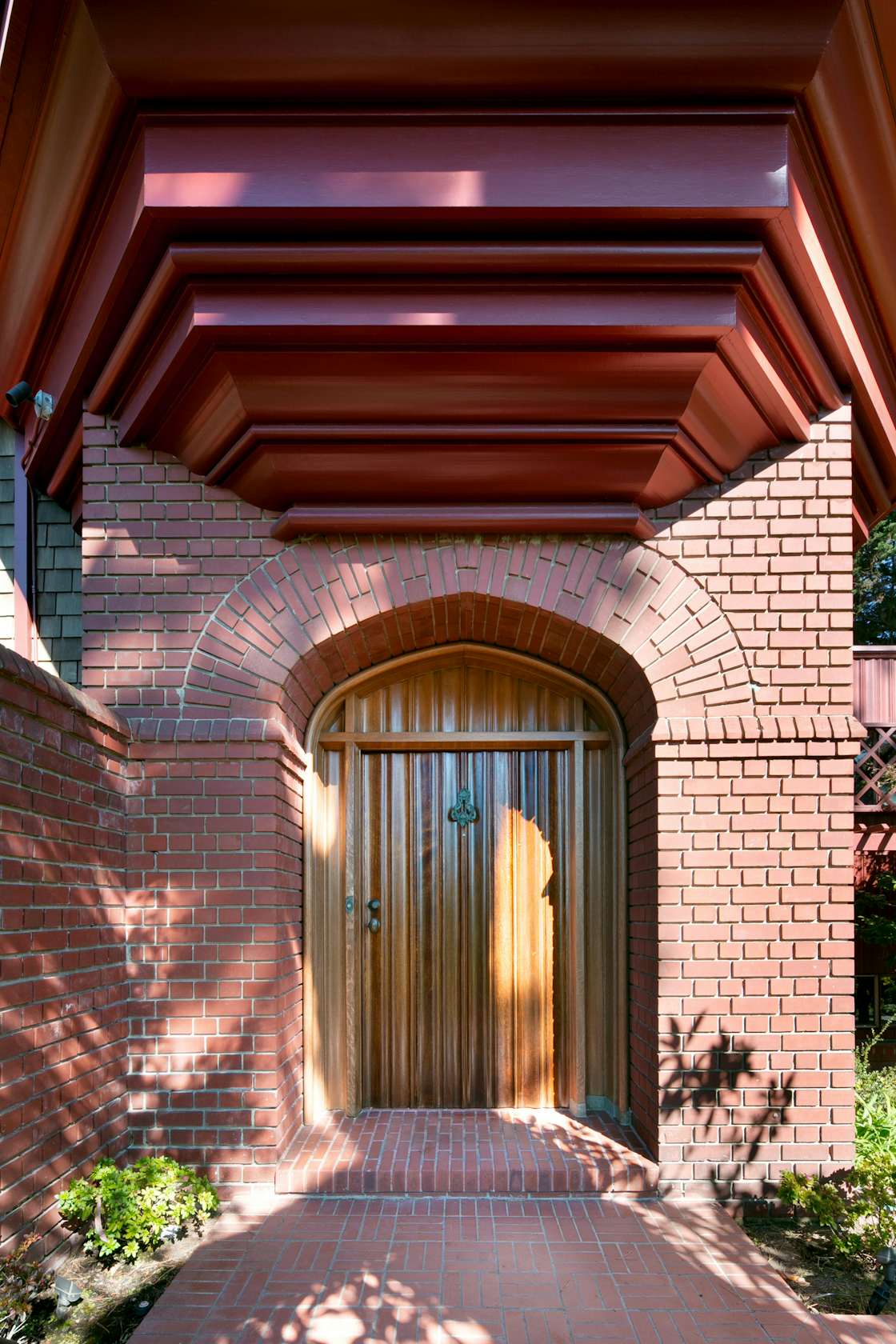 A Century-Old Arts and Crafts Home by Bernard Maybeck Lists for $4.25M ...