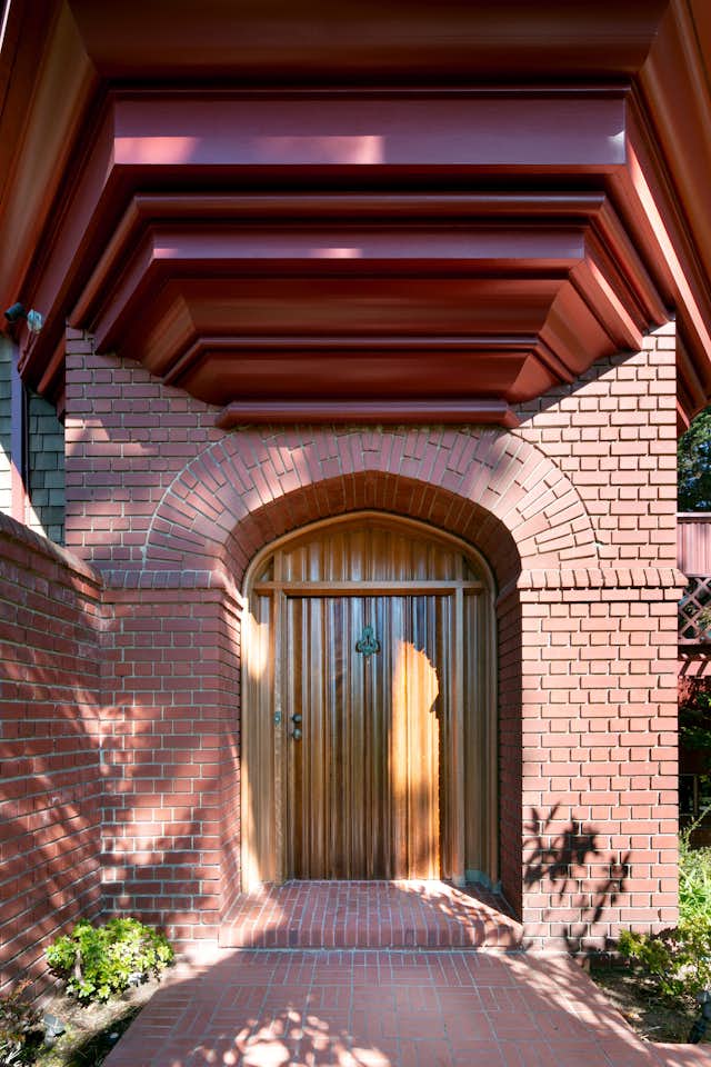 A Century-Old Arts and Crafts Home by Bernard Maybeck Lists for $4.25M ...