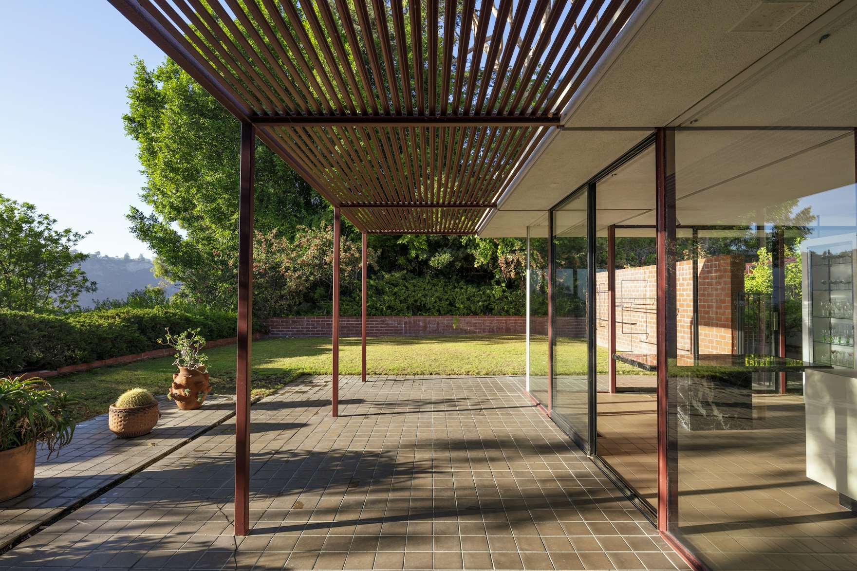 Case Study House #16 by Craig Ellwood - Dwell Case Study House #16 by Craig Ellwood - Dwell