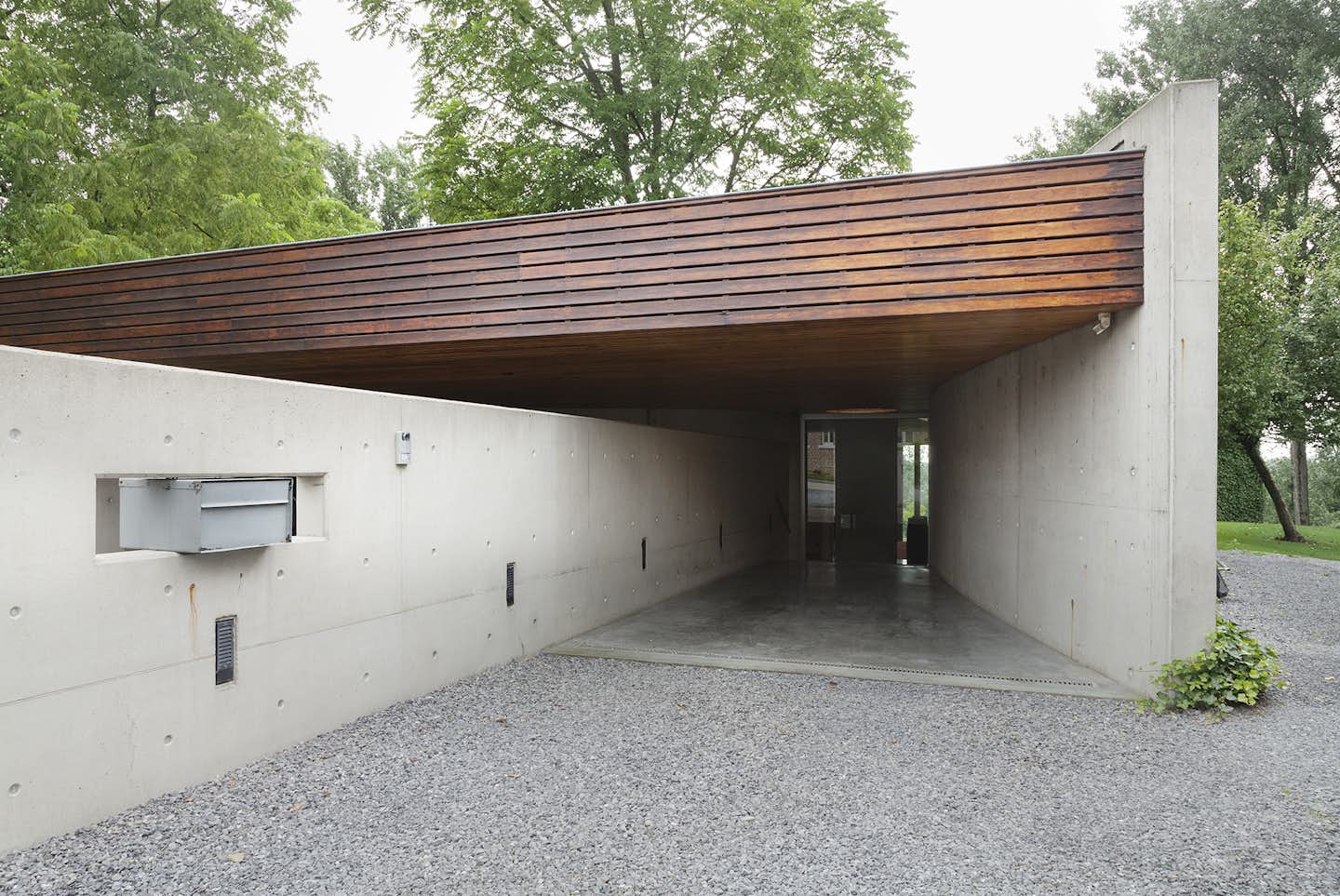Photo 2 of 12 in An Architect’s Dramatic, Half-Buried Home in Belgium ...