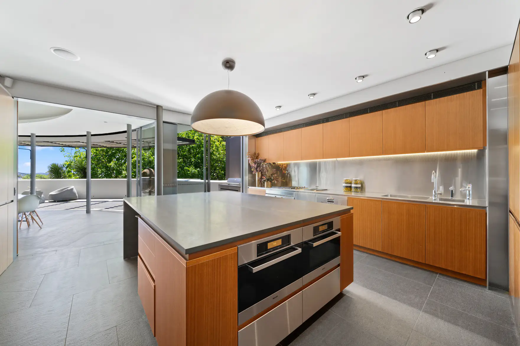 Oculus House by Fred Fox and Tzannes Associates - Dwell