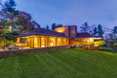 Kessler House by John Rattenbury of Taliesin Associated Architects - Dwell