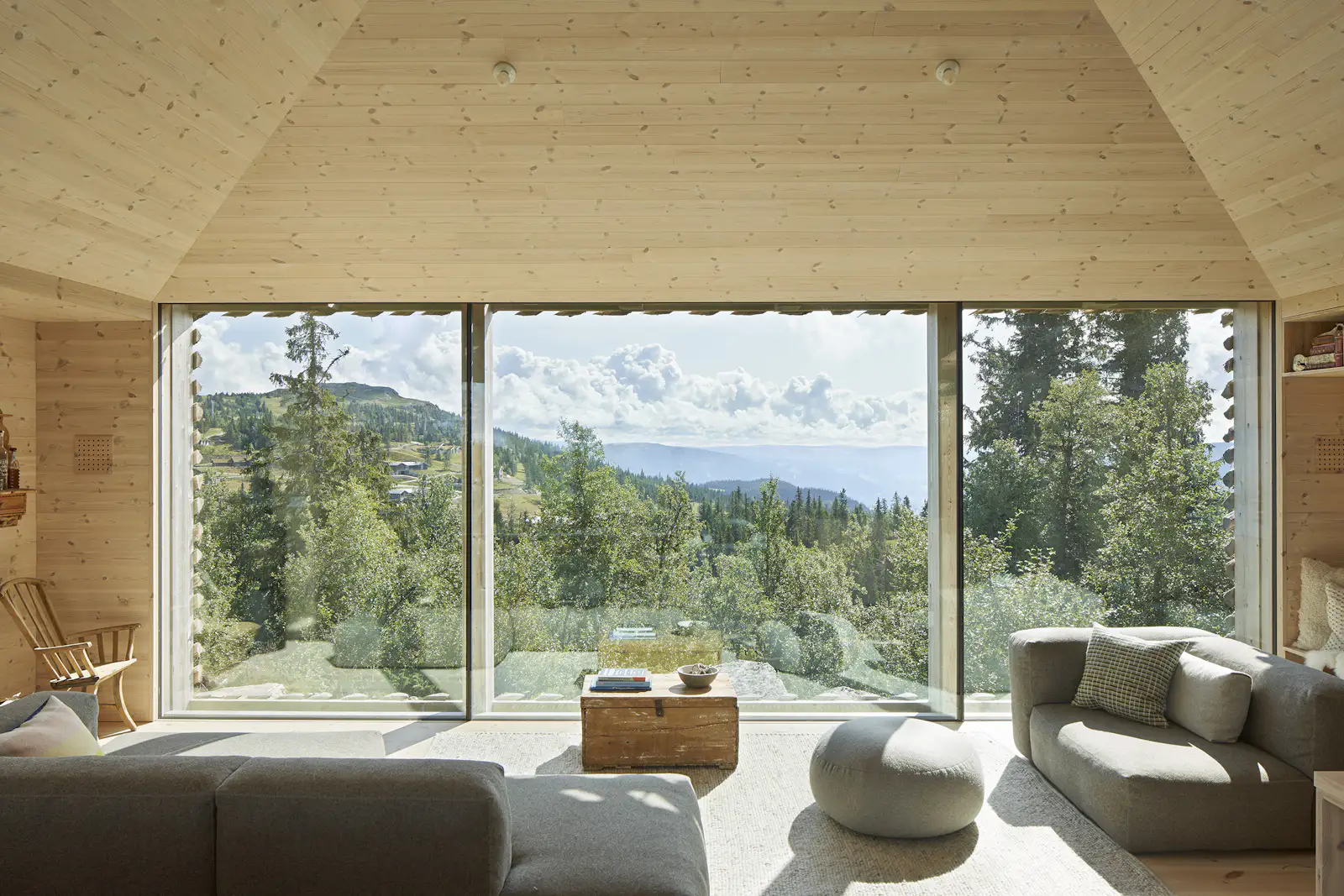 16 Dreamy Ski Cabins We Wish We Were Holed Up In This Winter - Dwell