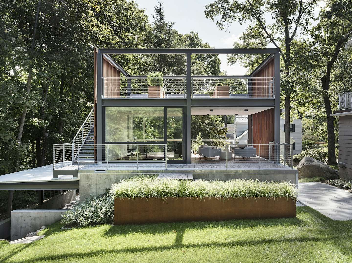 Photo 3 of 12 in This Shady Oasis Is a Garden, Garage, and Office All ...