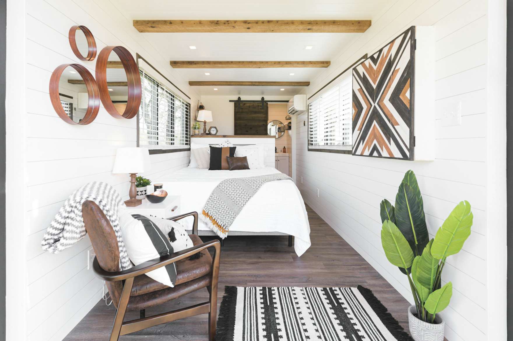 Photo 6 of 11 in This Texas Company Is Turning Shipping Containers Into ...