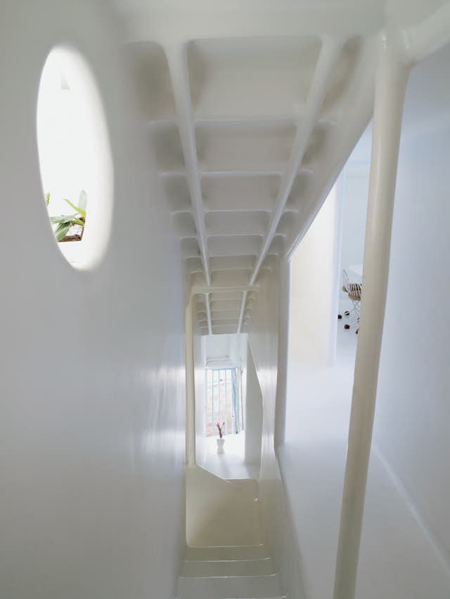 Photo 3 of 6 in This Groovy, Spherical Home in São Paulo Wants to ...