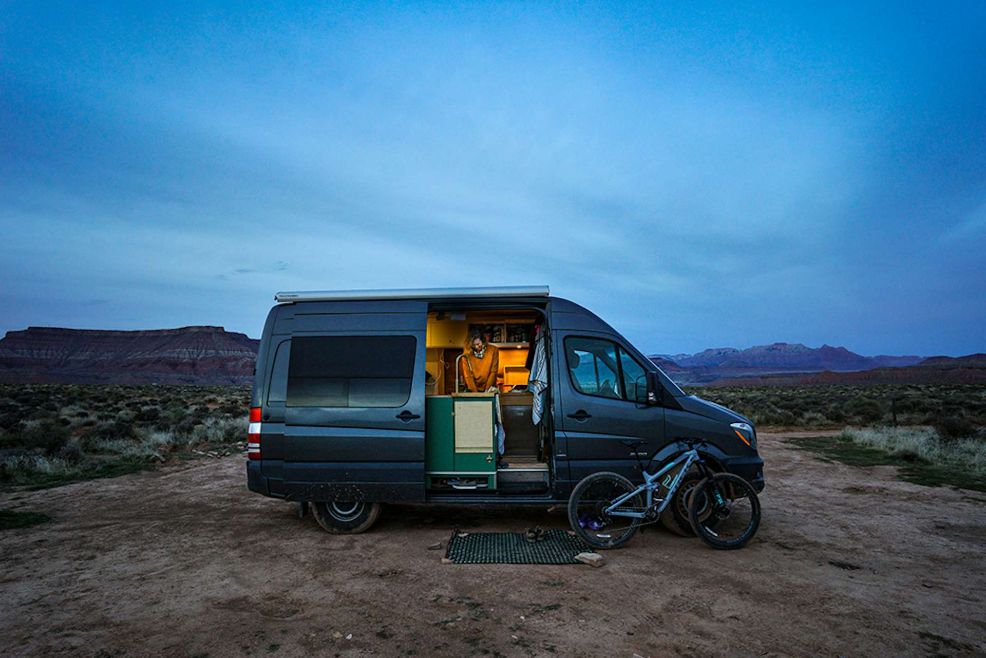 How Van-Lifers Are Adapting During the Coronavirus Pandemic - Dwell