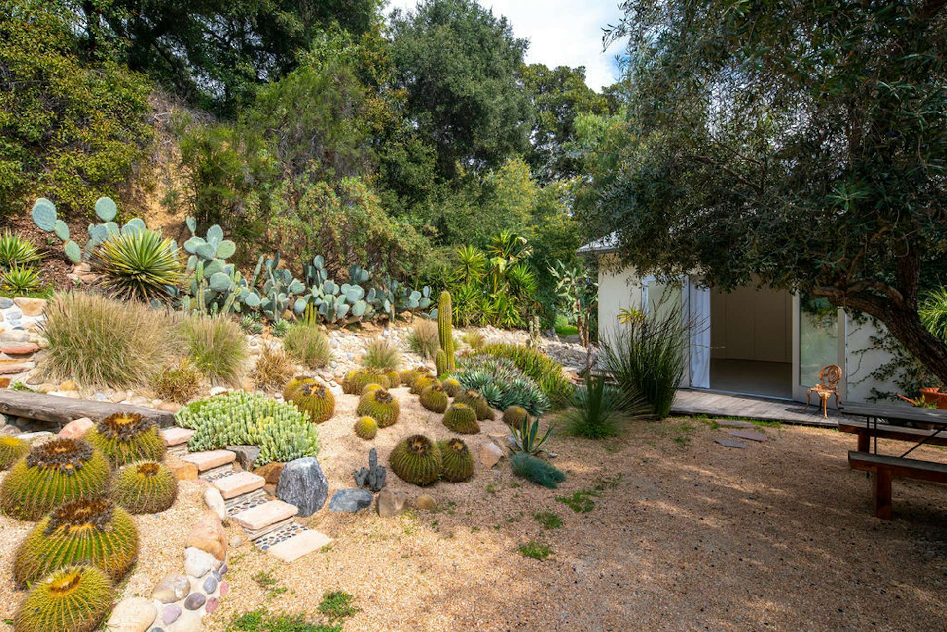 Artist, Sculptor, and MacArthur Genius Liza Lou Lists Her Dreamy ...