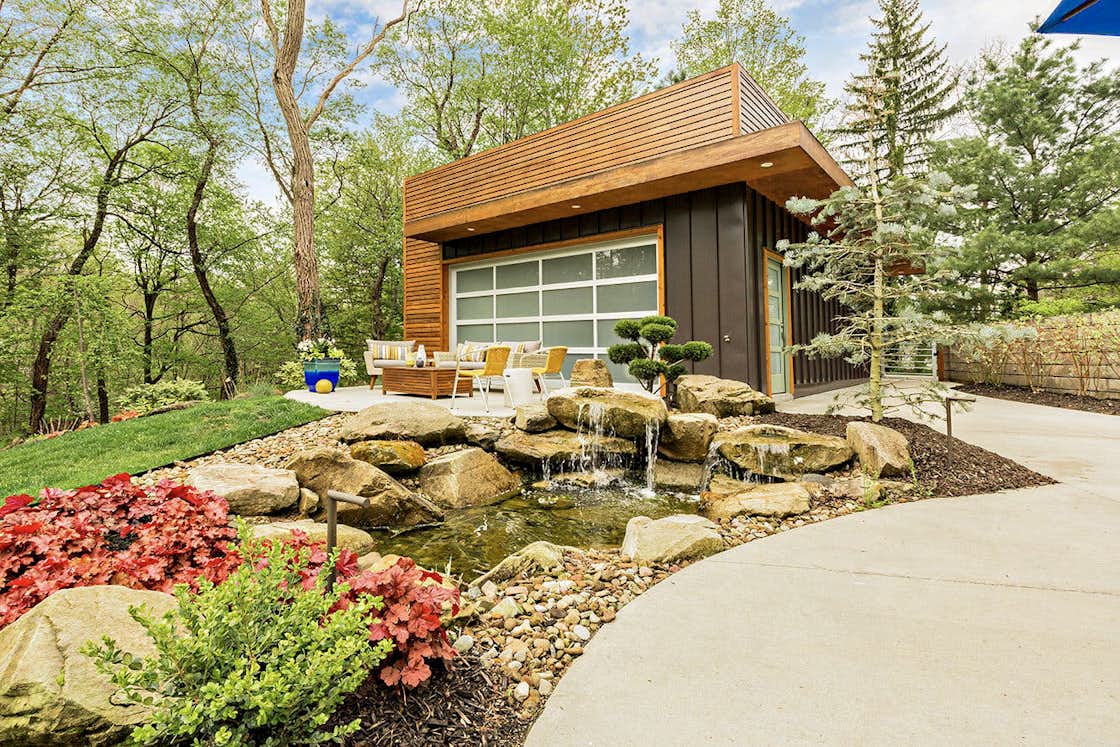 Photo 12 of 15 in A Frank Lloyd Wright–Inspired Glass House in Ohio ...