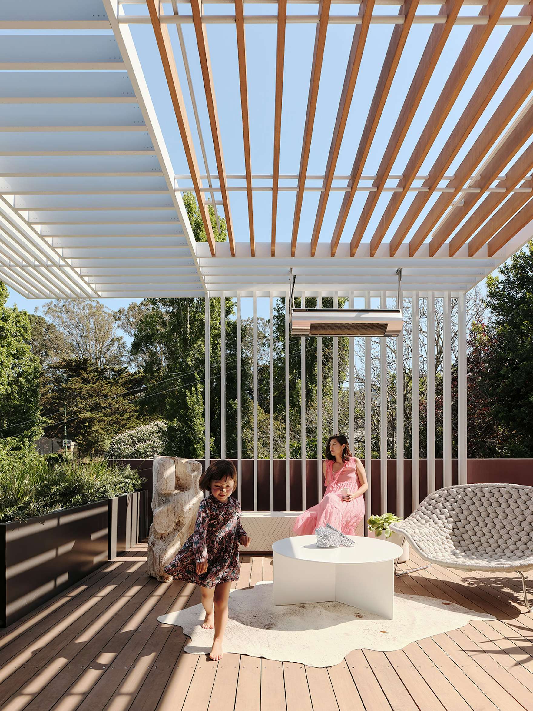 Photo 7 of 19 in Expanses of Glass and Broad Trellises Bring Clarity to ...