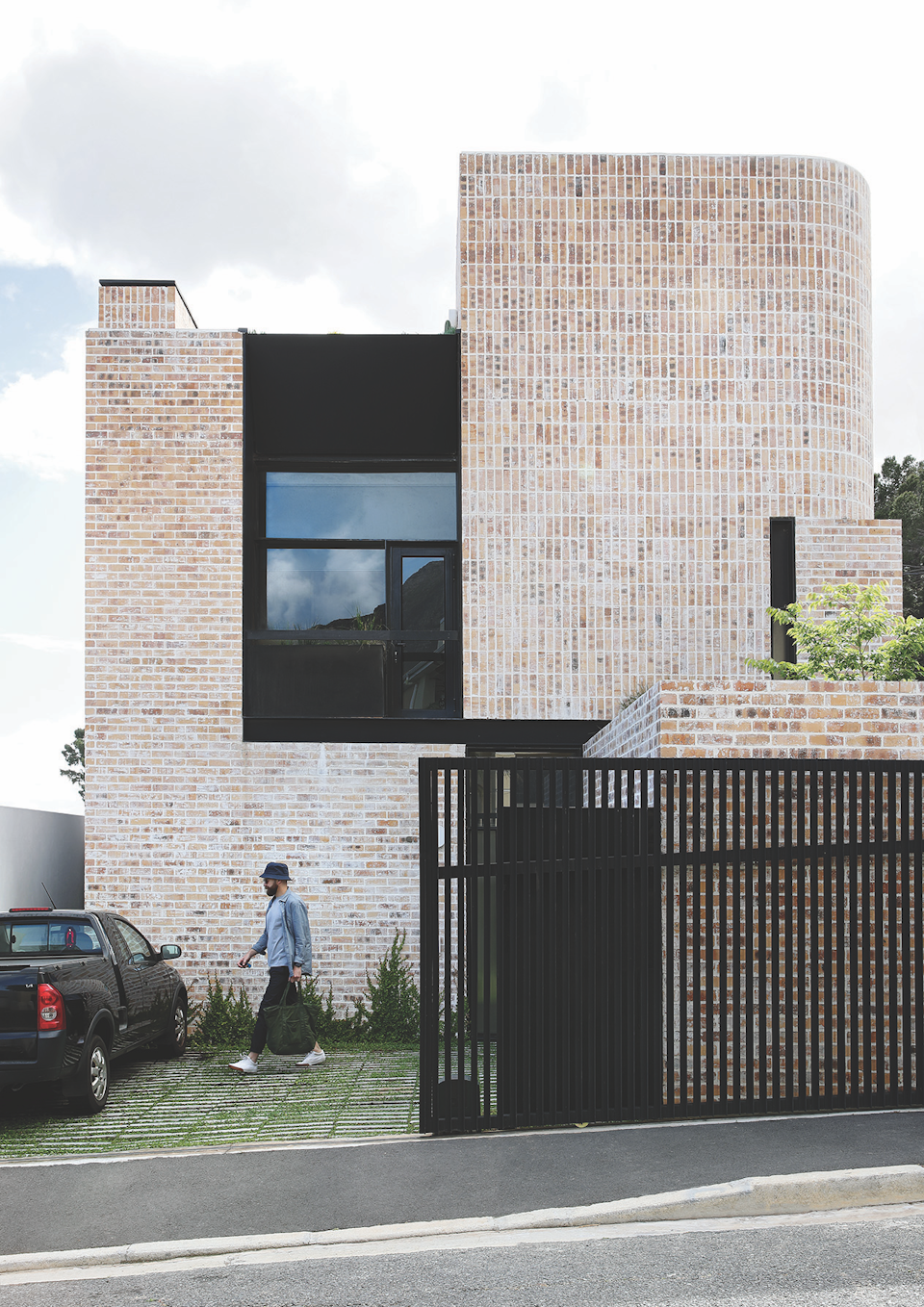 Humble Materials Get an Elevated Treatment in a ’70s-Inspired Cape Town ...