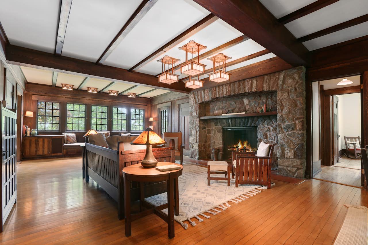 A Restored Arts and Crafts Treasure Asks $1.4M in New Jersey - Dwell