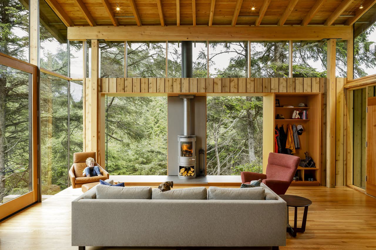 Photo 6 of 14 in A Rustic Hideaway Perches on a Wooded Bluff ...