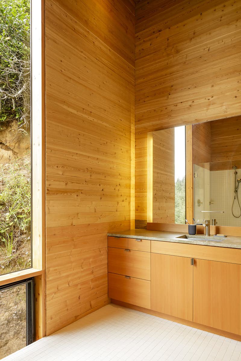 Photo 11 of 14 in A Rustic Hideaway Perches on a Wooded Bluff ...