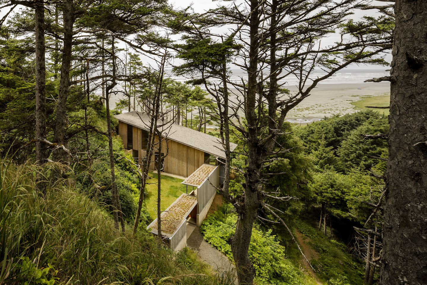 Pacific Northwest Ocean Cabin by Cutler Anderson Architects - Dwell