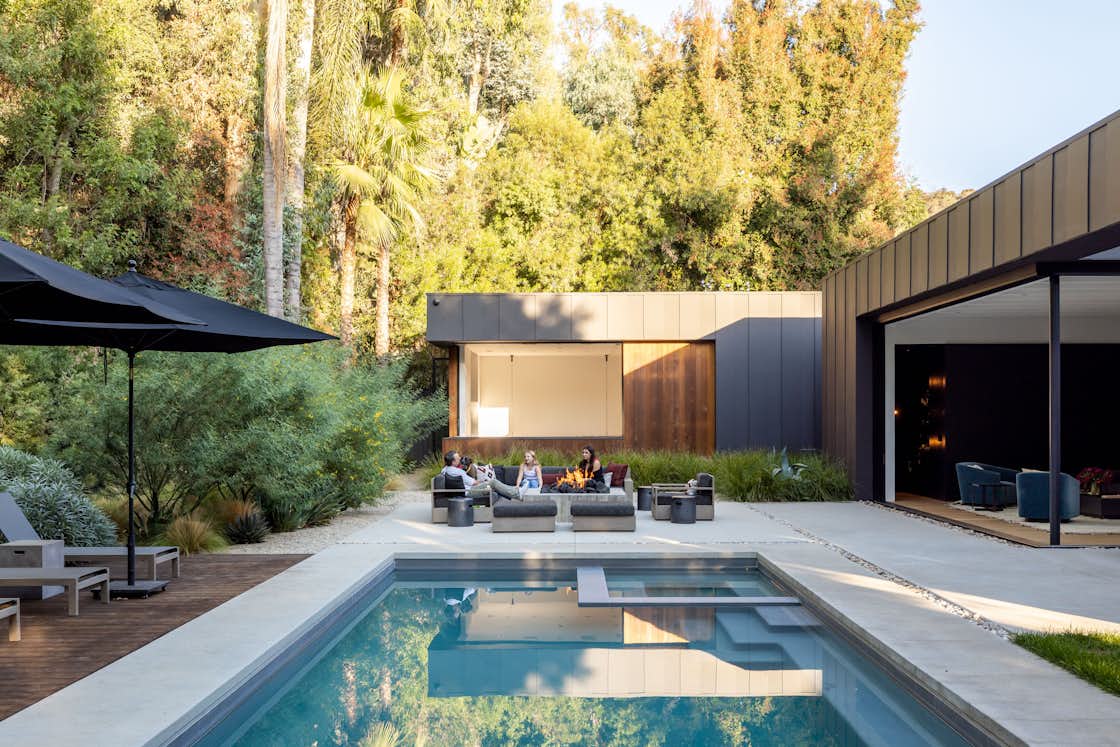 Photo 3 of 15 in An Architect’s Matte Black Los Angeles Home Opens Wide ...