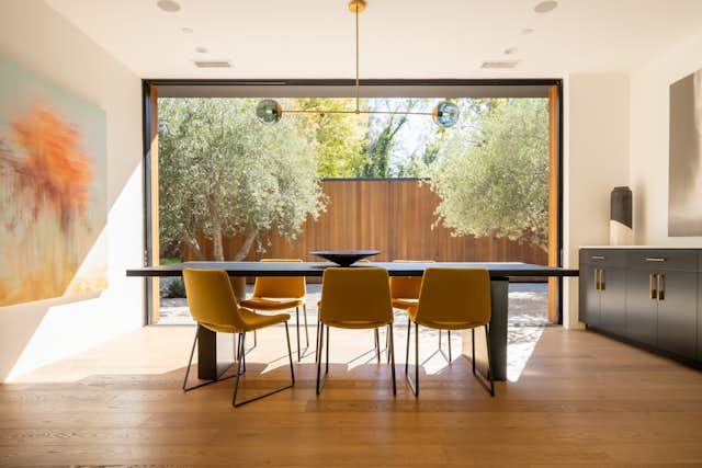 Photo 7 of 15 in An Architect’s Matte Black Los Angeles Home Opens Wide ...