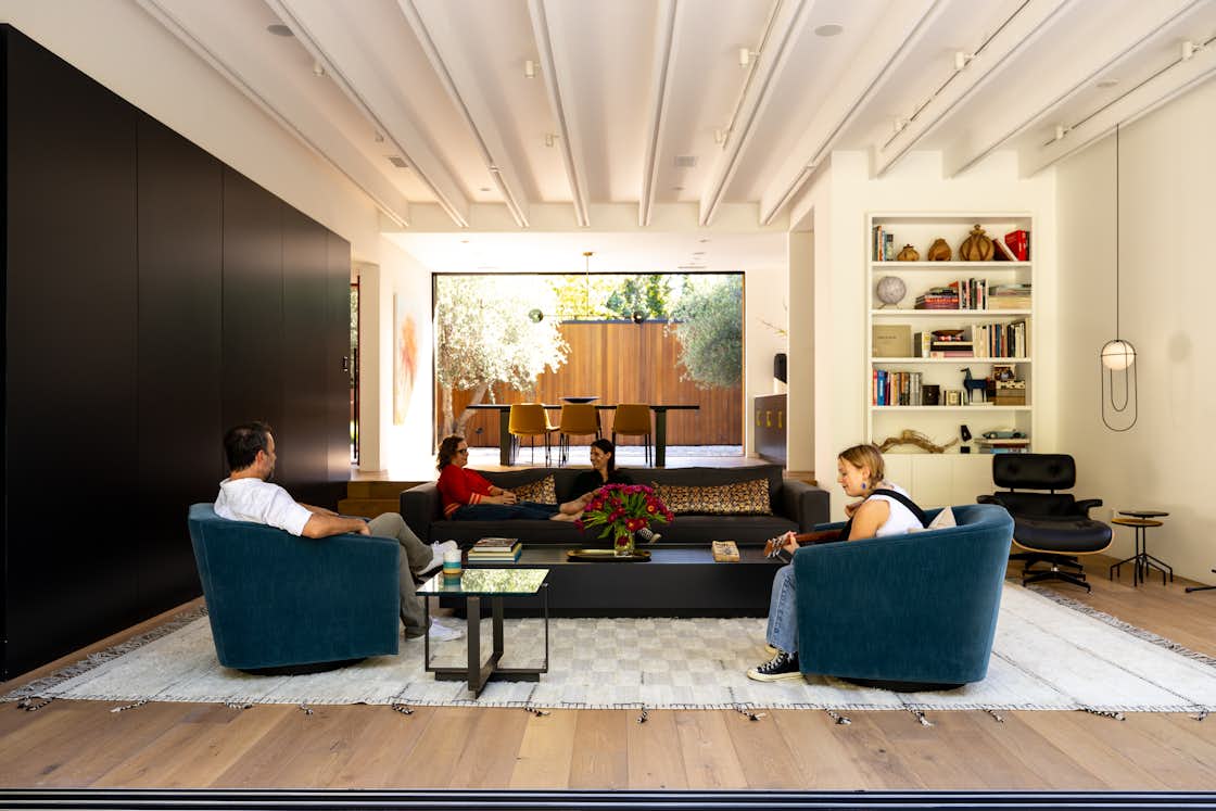 Photo 9 of 15 in An Architect’s Matte Black Los Angeles Home Opens Wide ...