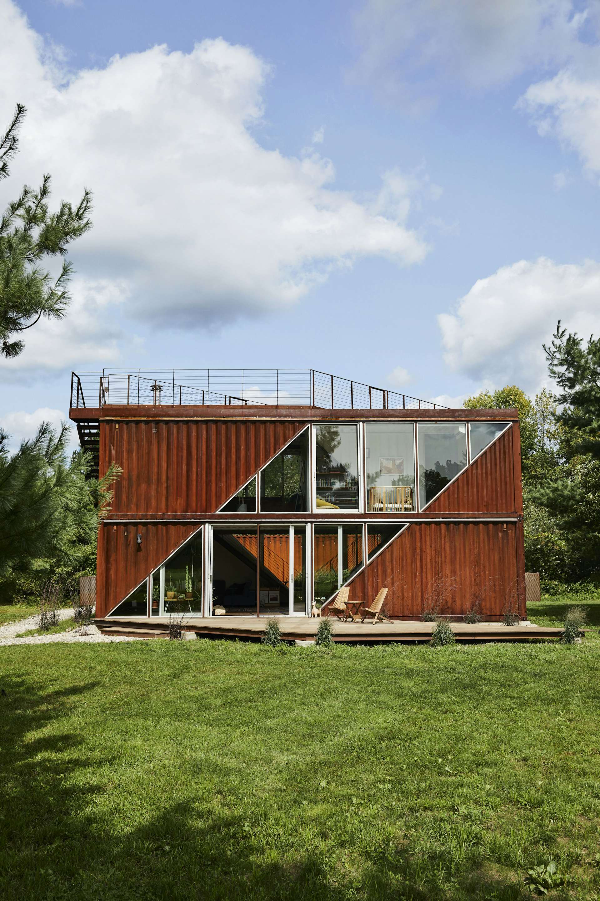 Shipping Containers: Design and ideas for modern homes & living
