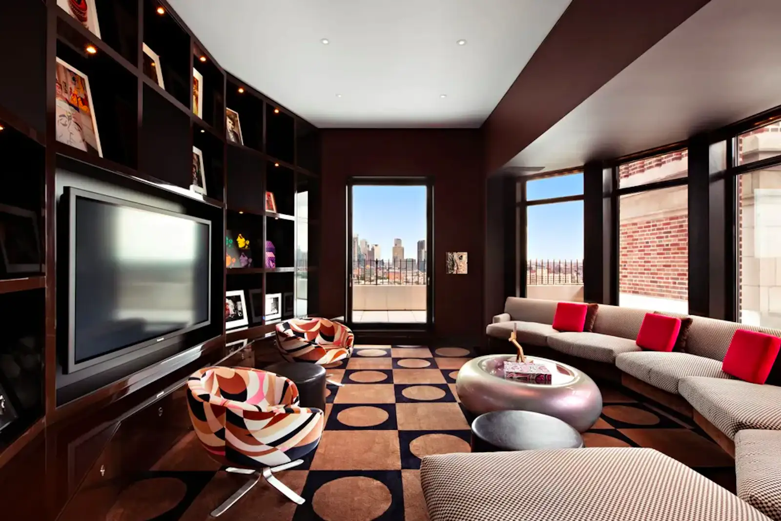 Fashion Maven Lisa Perry Lists Her Flamboyant New York City Penthouse ...