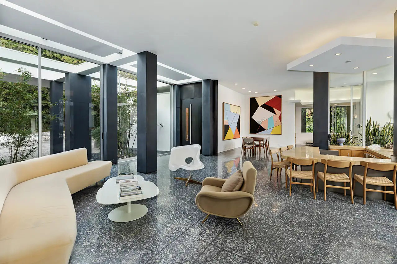 Photo 2 of 15 in The Holt House by Midcentury “Architect to the Stars ...