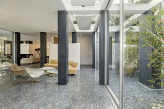 Photo 5 of 15 in The Holt House by Midcentury “Architect to the Stars ...