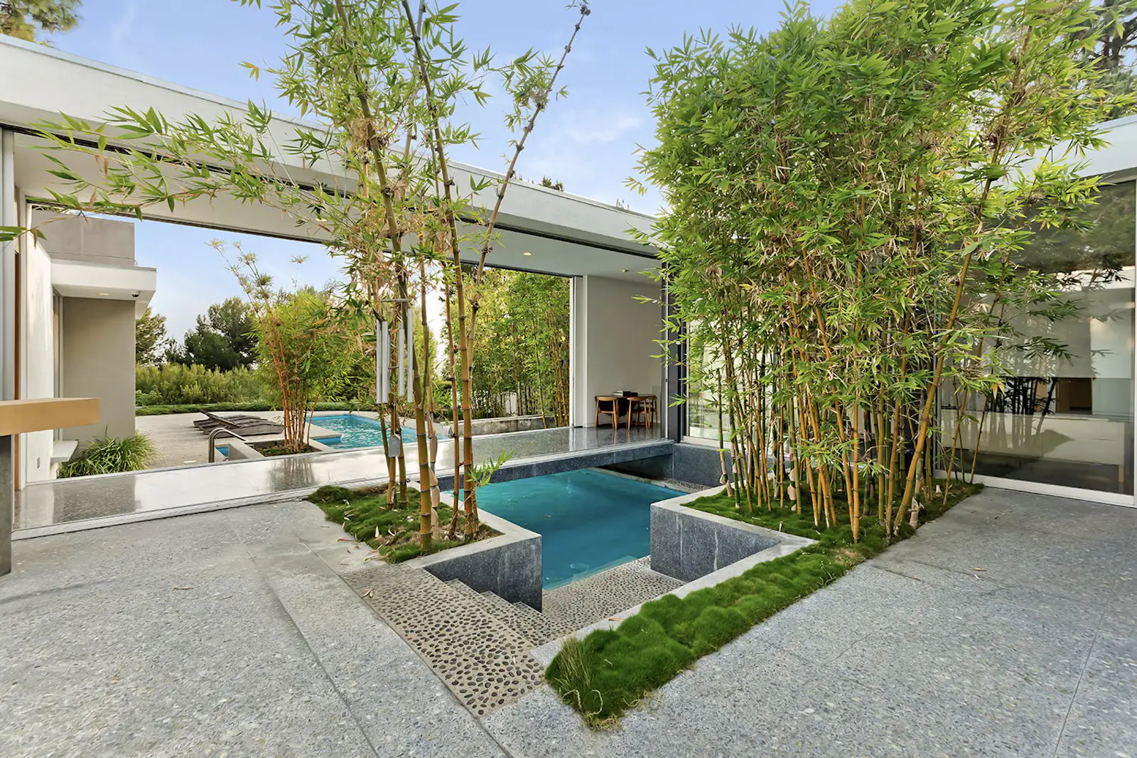 Photo 7 of 15 in The Holt House by Midcentury “Architect to the Stars ...