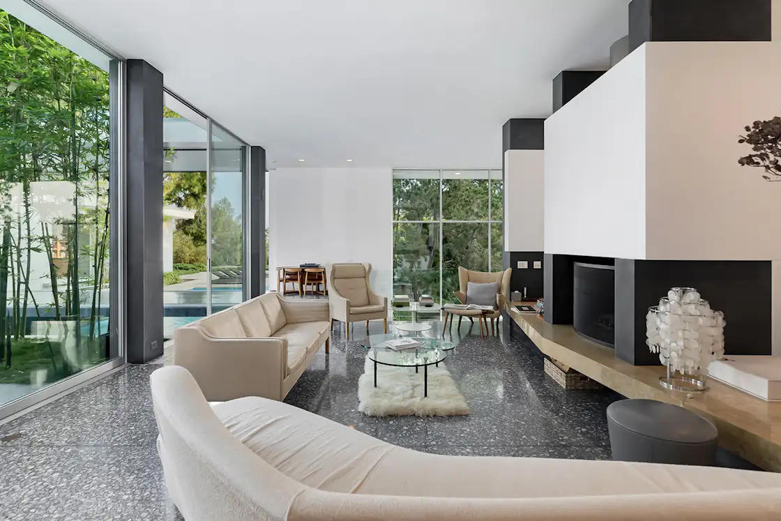 Photo 3 of 15 in The Holt House by Midcentury “Architect to the Stars ...
