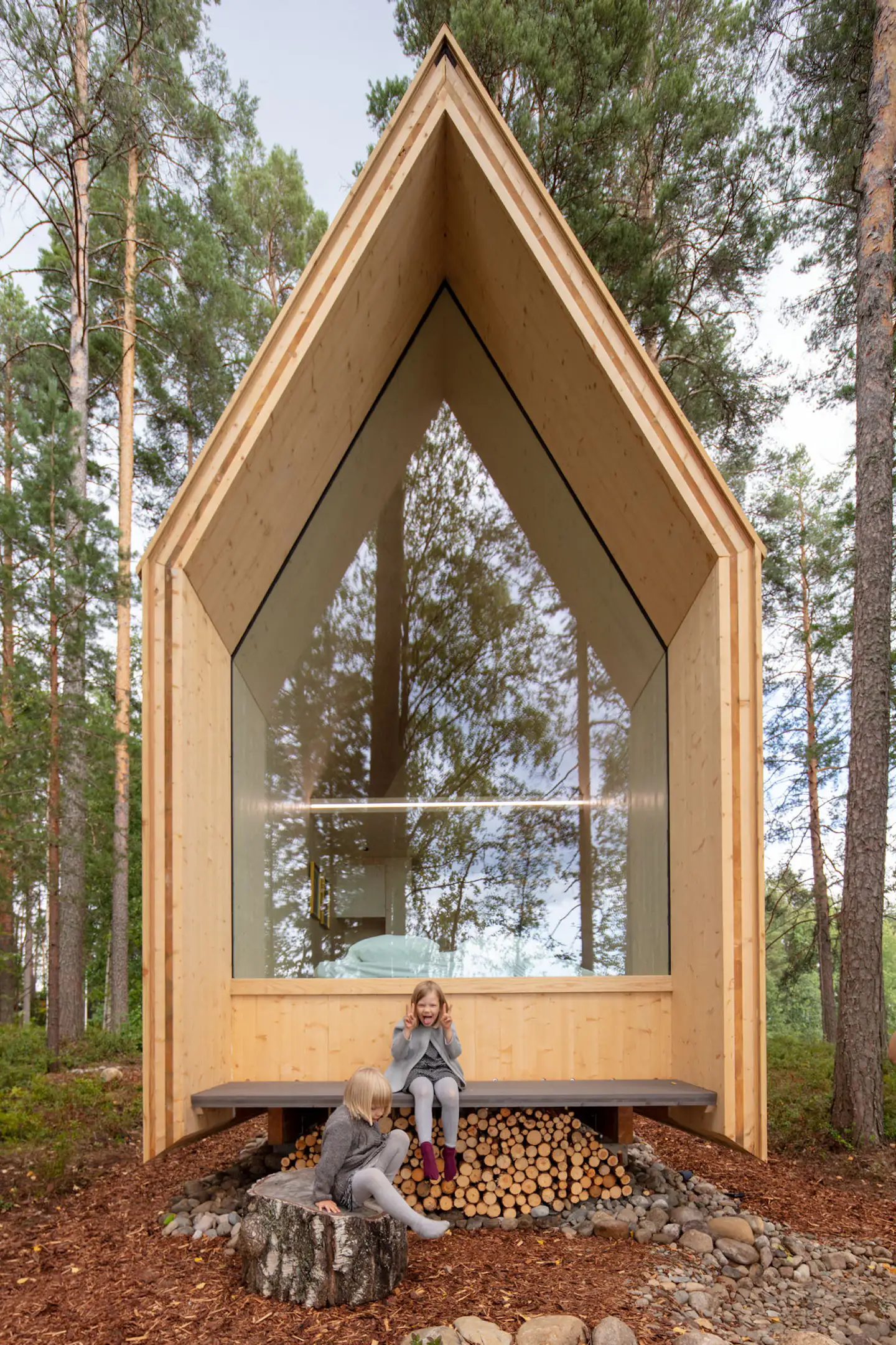 Photo 5 of 9 in This Zen-Inspired Prefab Cabin Popped Up in a Single ...