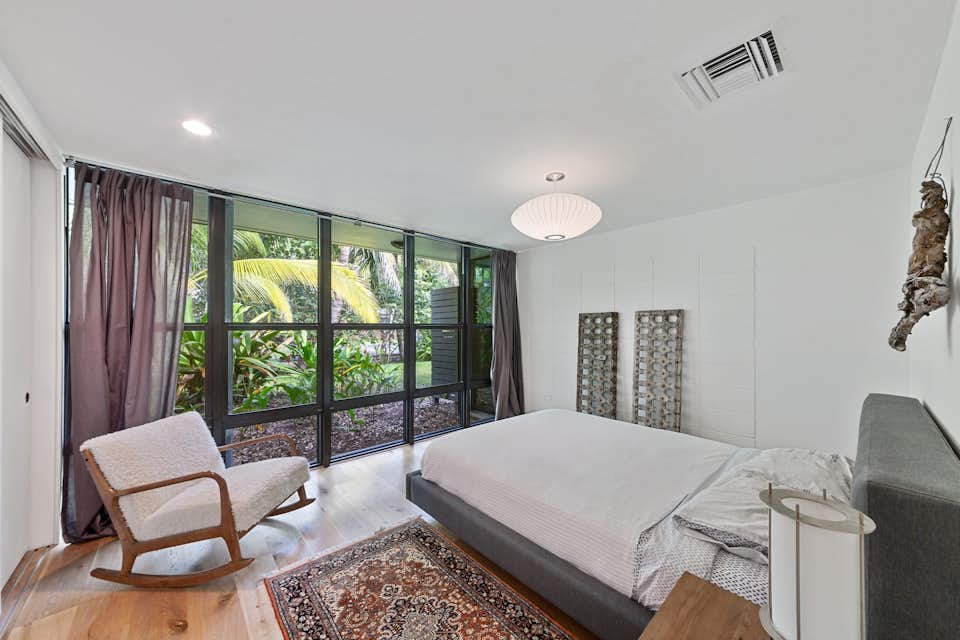 A Ralph Twitchell–Designed Sarasota Modern Seeks $800K - Dwell