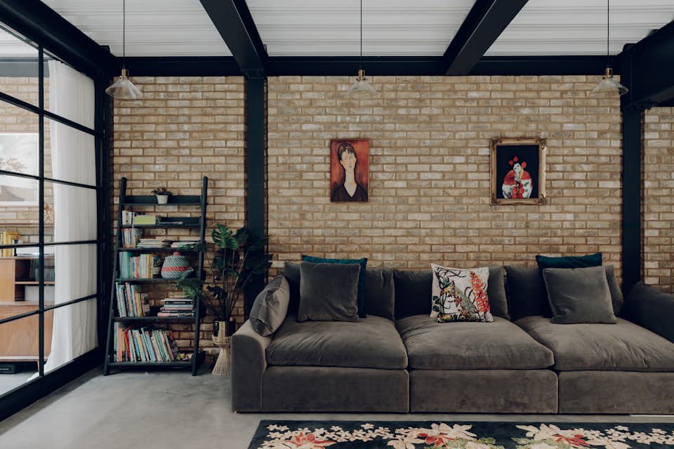 An Enchanting, Reimagined Coach House in London Asks £2M - Dwell