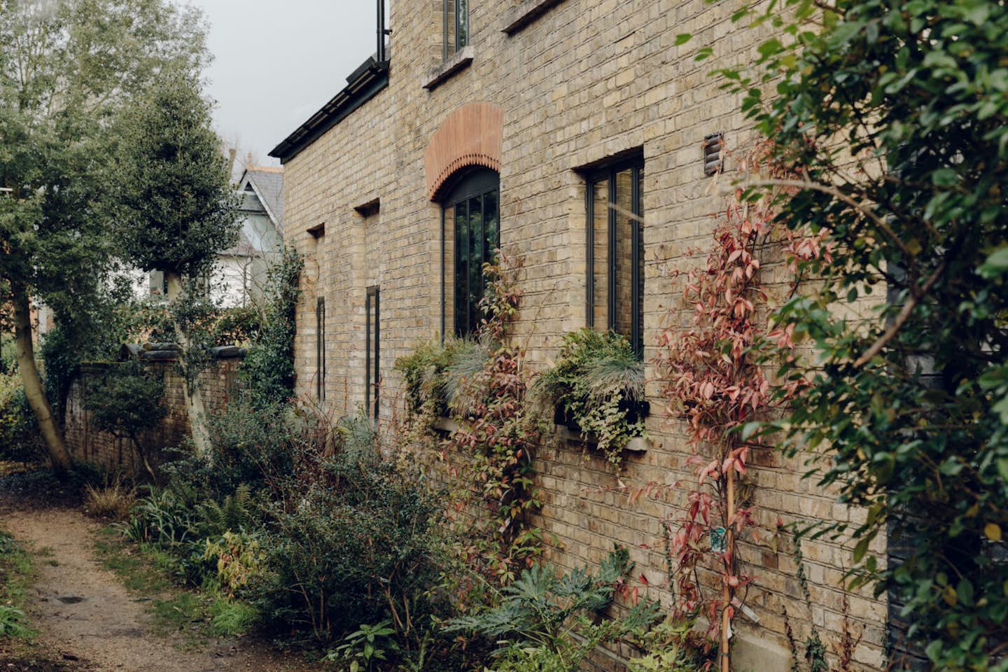 An Enchanting, Reimagined Coach House in London Asks £2M - Dwell