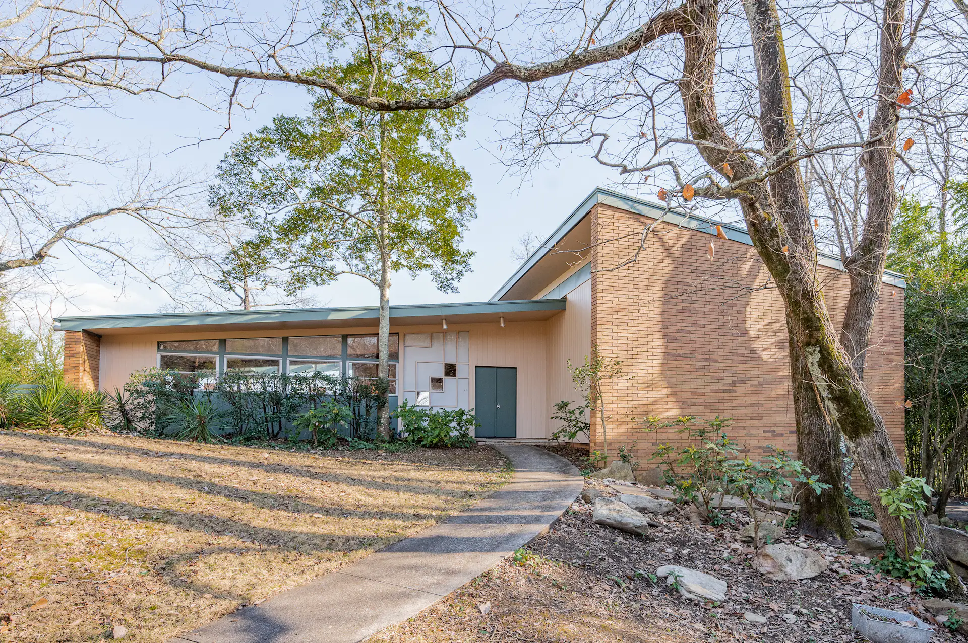 Asking $600K, This Midcentury Home Is a Rare Find Near Birmingham ...